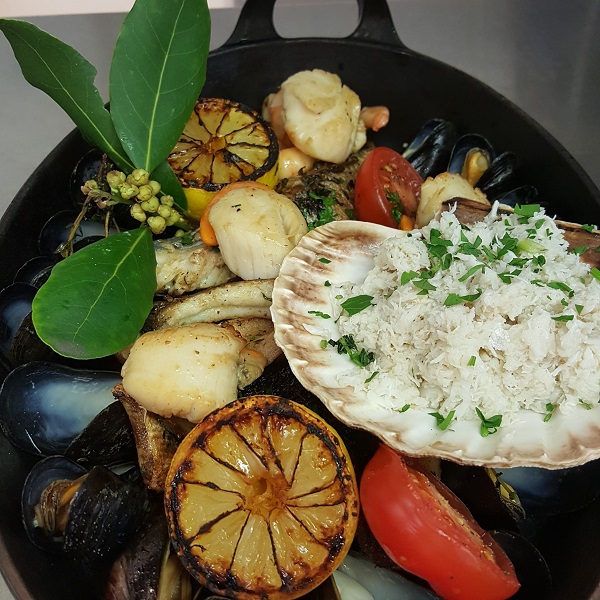 Party Food Catering & Fine Dining | The Super Brothers